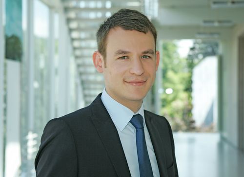 SML-Alumnus Stefan Loeber gewinnt Swiss Life-Studienpreis 2014 | ZHAW ...
