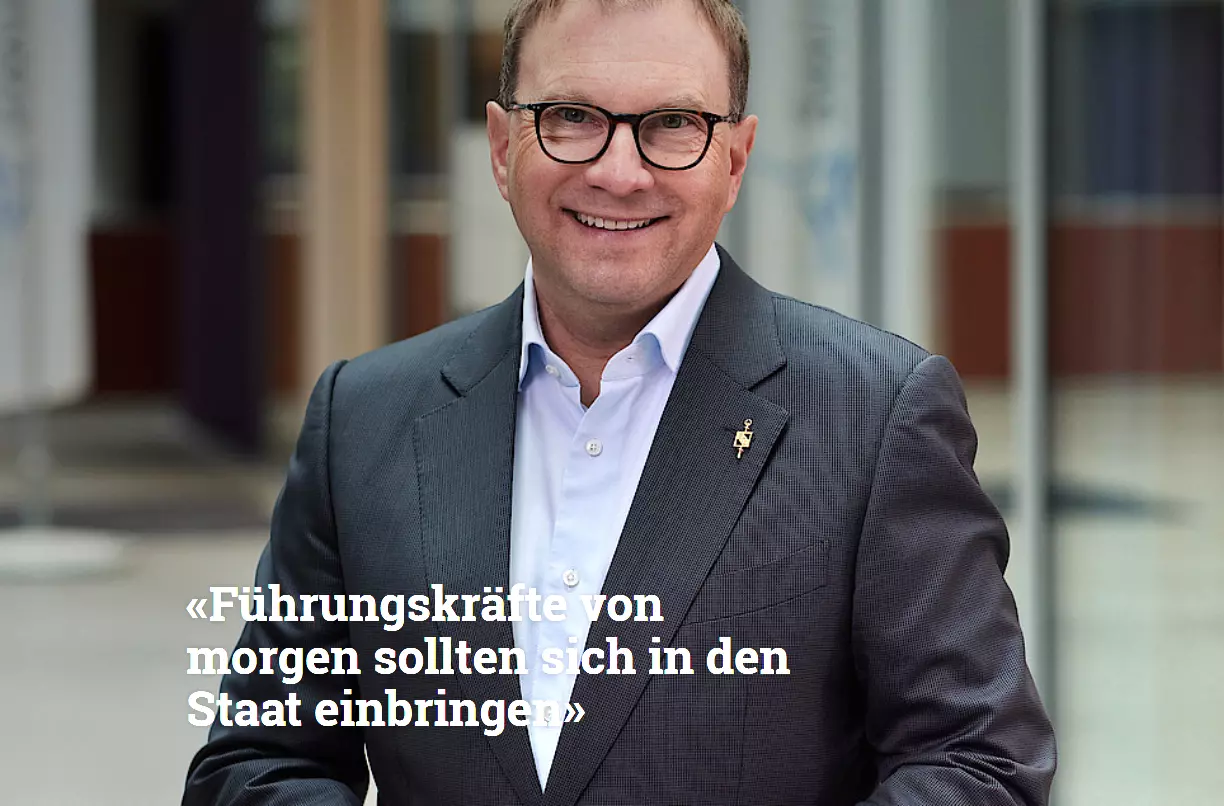 «Führungskräfte von morgen sollten sich in den Staat einbringen» | ZHAW International Management ...