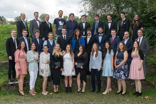 34 ZHAW-Bachelors in Chemie diplomiert | ZHAW Zürcher Hochschule für Angewandte Wissenschaften