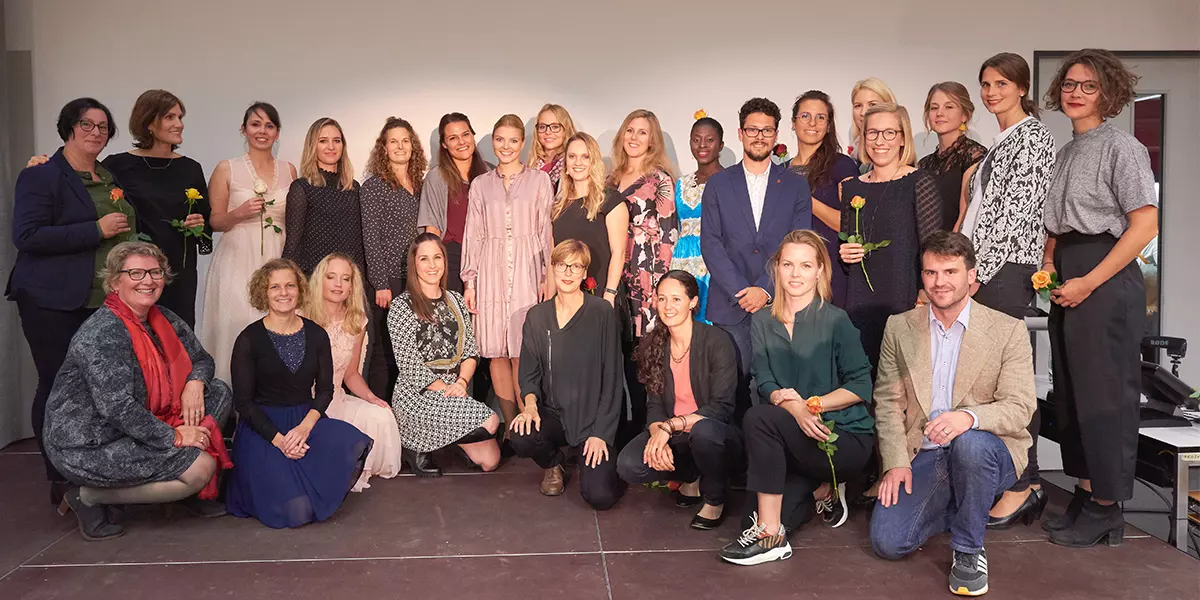 41 Absolventinnen und Absolventen des MSc in Physiotherapie erhalten ihr Diplom | ZHAW Zürcher ...