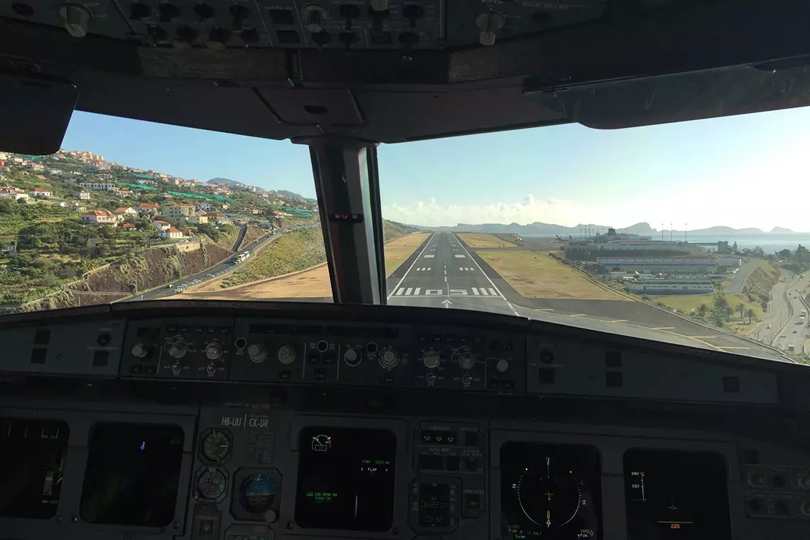 Bachelorarbeit Aviatik: Kurzfristprognosen für den Wind auf dem ...