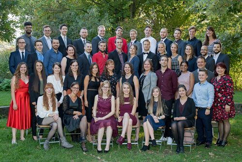 Diplome für 46 ZHAW-Bachelors in Biotechnologie | ZHAW Zürcher Hochschule für Angewandte ...