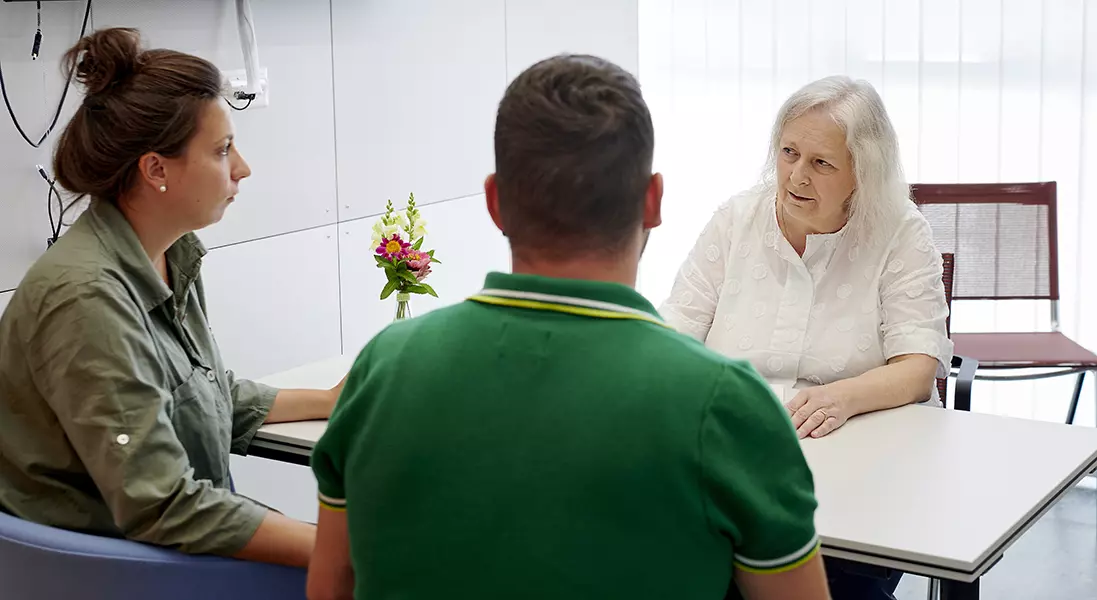 Wirksam mit Familien zusammenarbeiten: Neues CAS Family Systems Care ...